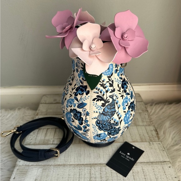 kate spade | Bags | Nwt Kate Spade Perfect Plume Flower Vase Crossbody ...